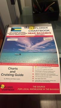 Cruising guide et charts books , 250.00 $ CA