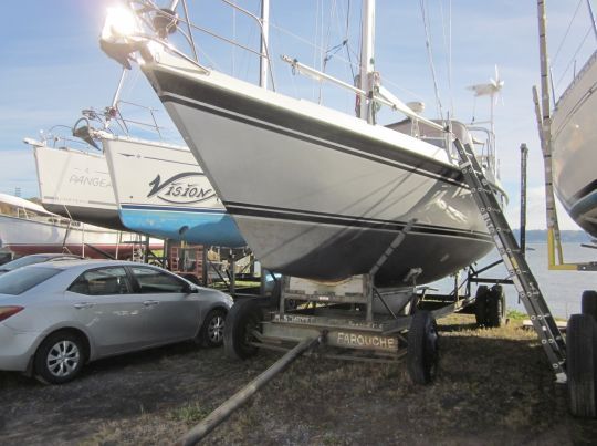 Tanzer 10.5 Pilothouse 35 pieds 1984 Farouche 59,000.00 $ CA