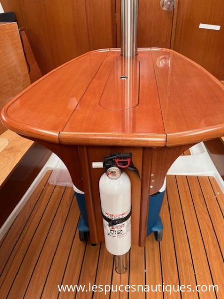 Beneteau Océanis 323 32 pieds 2007 Maya X - TAXES CANADIENNES PAYÉES ...